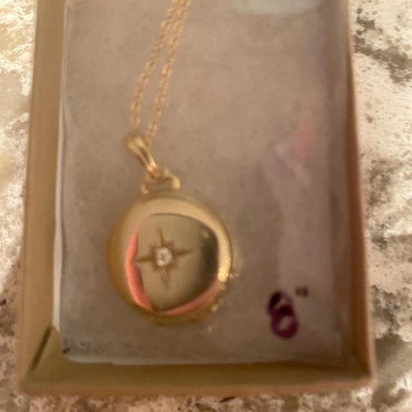 Gold Locket Necklace Custom Photo Lockets Gift for Her Minimalist ...