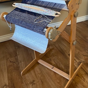 Schacht Lilli Loom IMMEDIATE SHIPPING Fun Easy Weaving on the Go! - Etsy