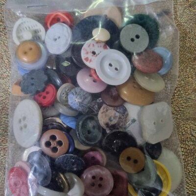 Vintage Buttons Bulk Pack, Mixed Buttons, Craft Buttons, Bulk Buttons ...