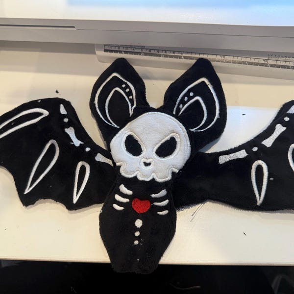 ITH Constellation Panther Plushie Embroidery Pattern | Adorable Stars ...