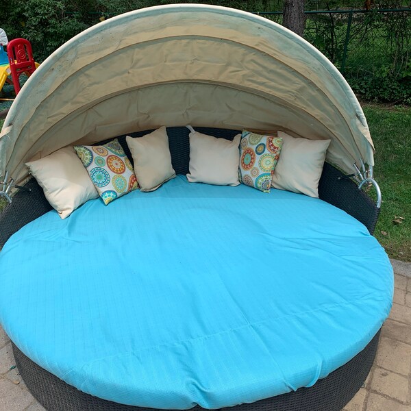 Round Outdoor Daybed Drawstring Cover - Daybed Cover - Washable ...