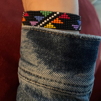 FROG PAW frog Foot YUROK Basket Weave Design Loomed Beaded Bracelet - Etsy