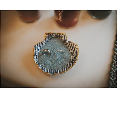 William Morris Granville Gold and Green Scallop Shell Dish Ornament ...