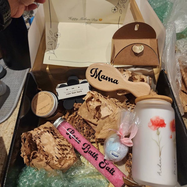 Personalized Birth Flower Coffee Cup With Names, Mom's Garden Birth ...