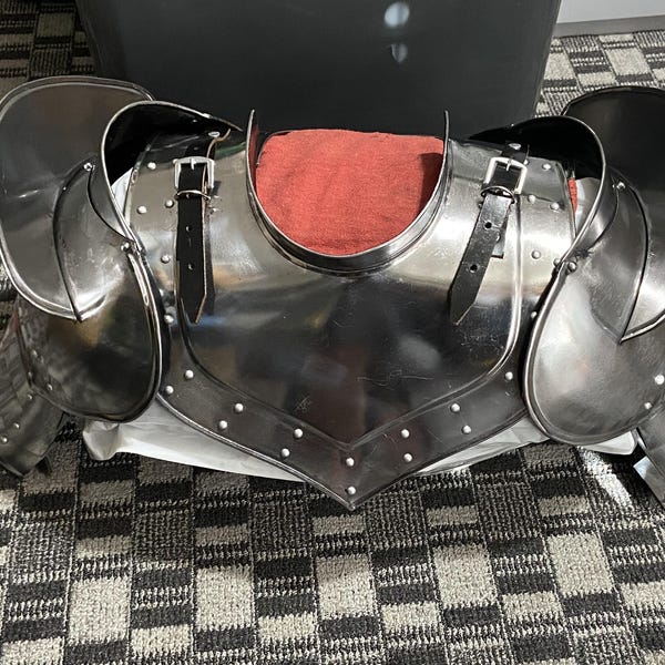 Medieval Knight Muscle Armor Chest Plate & Pauldrons Roman Cuirass ...