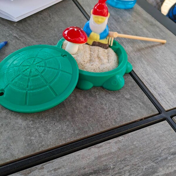 Mini Sandbox Turtle With Lid Cap | Reptile Feeder | Put in Tank for ...