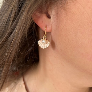 Clam Shell Earrings Ocean Inspired Jewellery Beachy Vibes Pearl ...