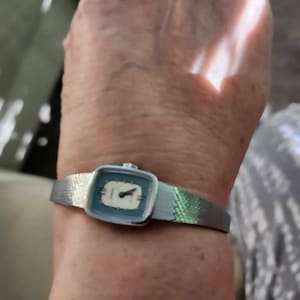 Tiny Vintage Women's Gold Watch, Mini Ladies Watch, Small Wrist Watch ...