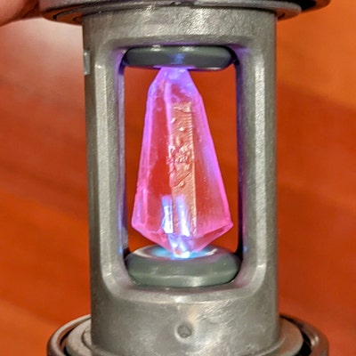Custom Kyber Crystals Work in Holocrons and Savi Workshop Lightsabers ...