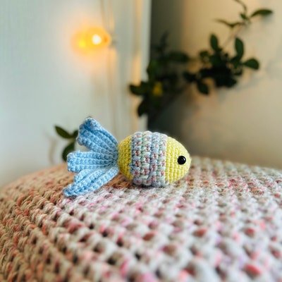 Spring Court Granny Square Crochet Pattern DIY Yarn Fiber Art Tutorial ...