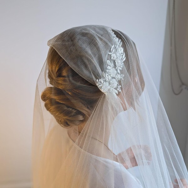 Luxury Beaded Juliet Cap Wedding Veil , Kate Moss Style Veil, 1930s ...