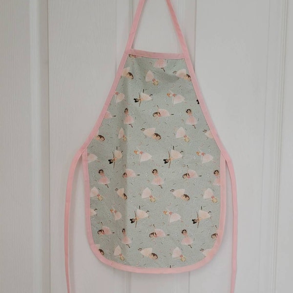 Glisten Opulence Pearlescent Cotton Fabric, Patrick Lose Fall Winter ...