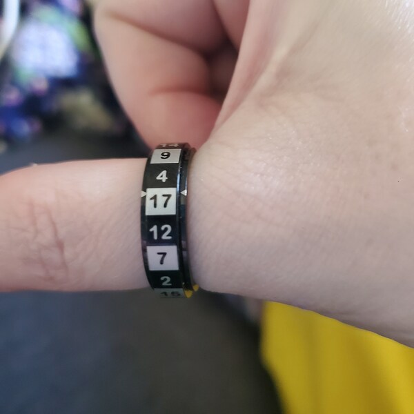 20-sided (d20) Dice Random Number Spinner Ring Rainbow RPG Tabletop ...