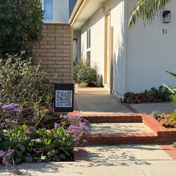 F*ck Trump QR Code Flag, Subtle Anti Trump Garden Flag, FDT Garden Flag ...