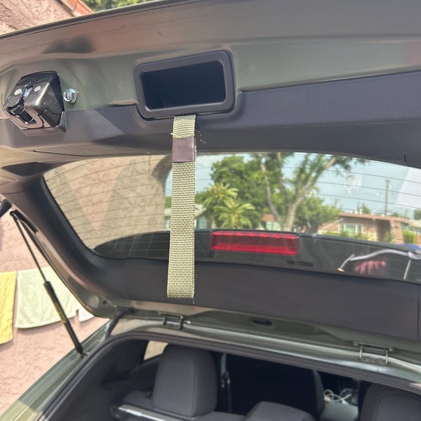 Liftgate Hatch Pull Assist Strap | SUV | Hatchback | Subie | for Short ...