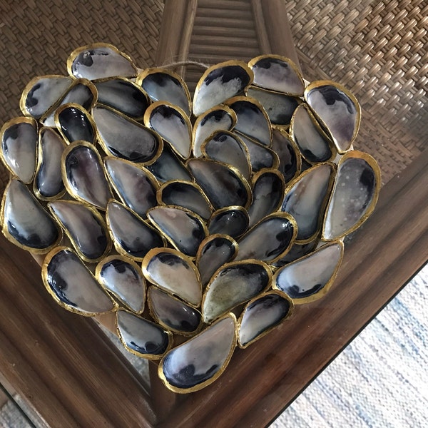 12 Mussel Shell Heart With Gold Accents - Etsy
