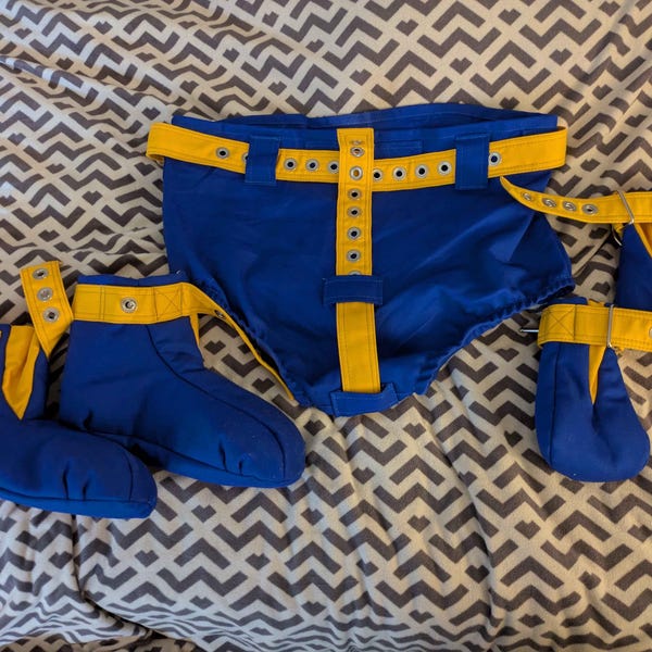 Crawling Habit Training Restraining Booties With Spikes and Segufix ...