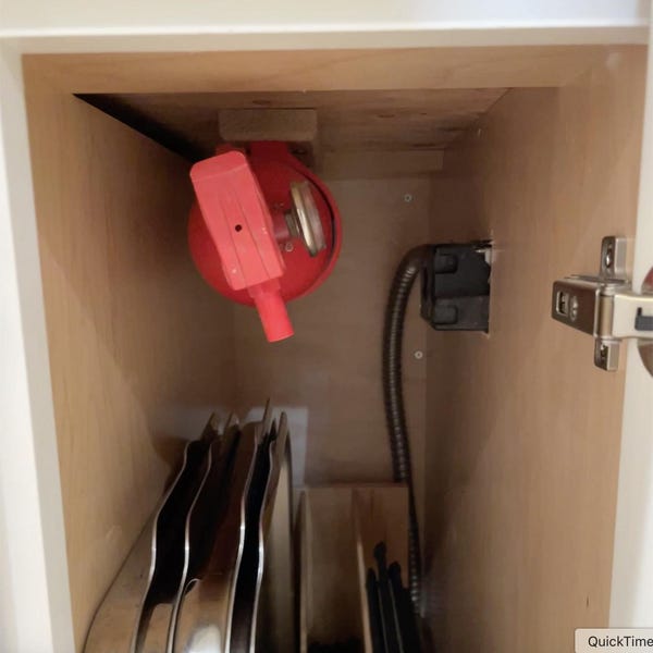 3D Printed Fire Extinguisher Bracket for Home Safety - Kitchen, Garage ...