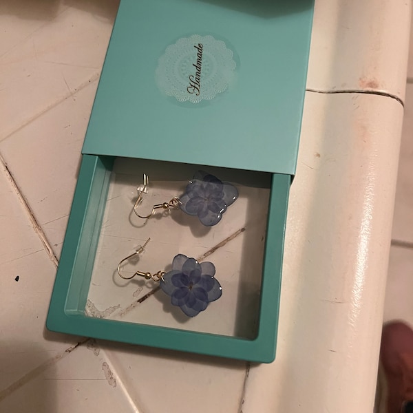 Real Hydrangea Flower Earrings, Handmade Pressed Hydrangea Flower Resin ...