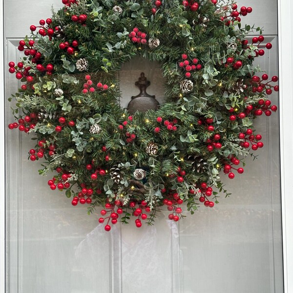 Very Merry Berry Holiday Wreath, Large Festive Wreath, Holiday Light ...
