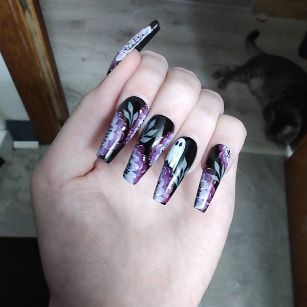 Cute Halloween Ghost Press on Nails * Flowers * Glossy * - Etsy
