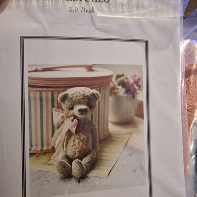 Sewing Kit for This Cute Little 5inch Cream Coloured Bear ted age With ...