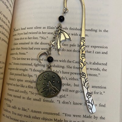 ACOTAR Desktop Wallpaper ACOTAR Set Wallpaper A Court of Thorns and ...