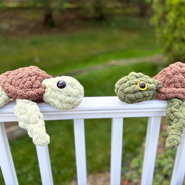 Chunky Knit Sea Turtle Tutorial + Pattern | Learn How to Finger Knit ...