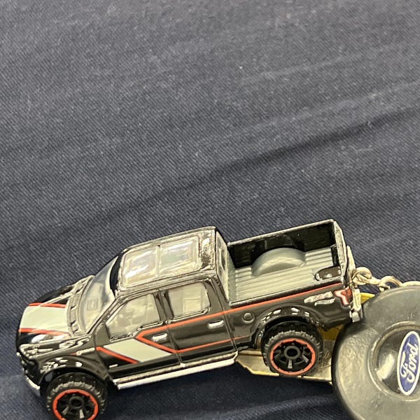 Matchbox ‘08 Holden VE UTE SSV Keychain - Etsy
