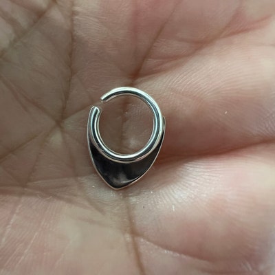 Septum Shield Blade Septum Hoop Fin Body Jewelry 5mm Shield Solid ...