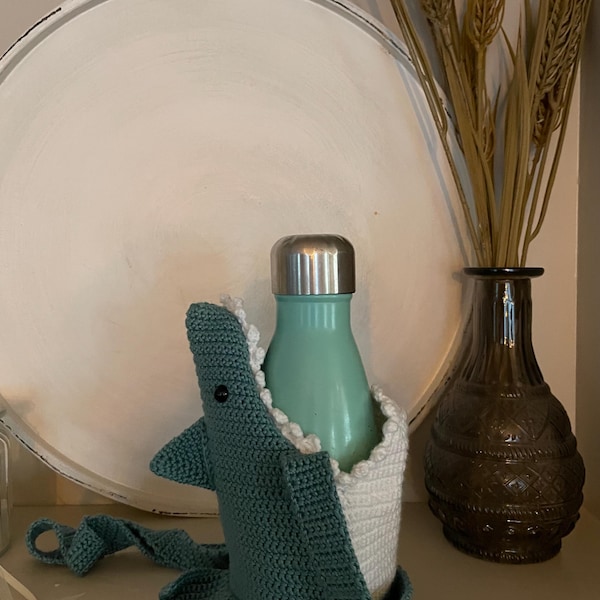 Crochet Shark Water Bottle Holder PATTERN Shark Bottle Gift Crochet ...