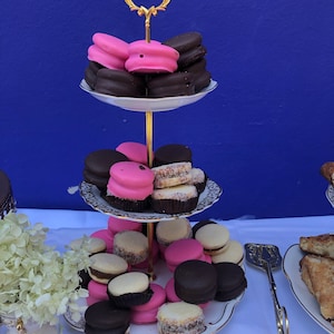 Classic Assorted Alfajores & Gift Box - Etsy