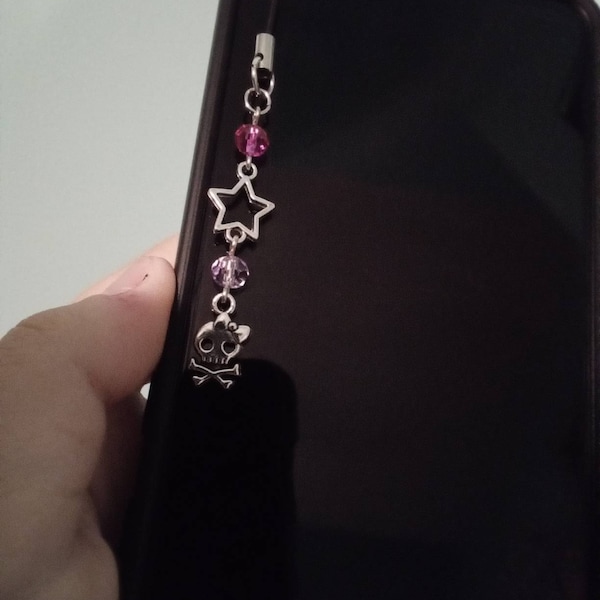 The “kesha” Earrings | the Ultimate 2000s Mcbling Earrings With Skulls ...