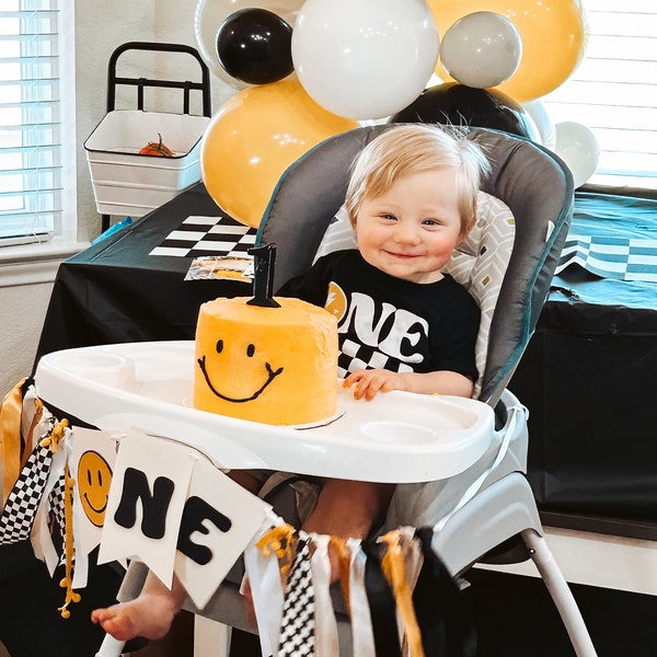 Yellow One Smiley Face Banner, One Happy Dude, First Birthday Boy Decor ...