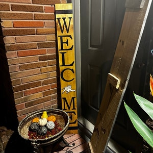 Personalized Wood Welcome Sign: Front Porch Leaner, Raised Letters - Etsy