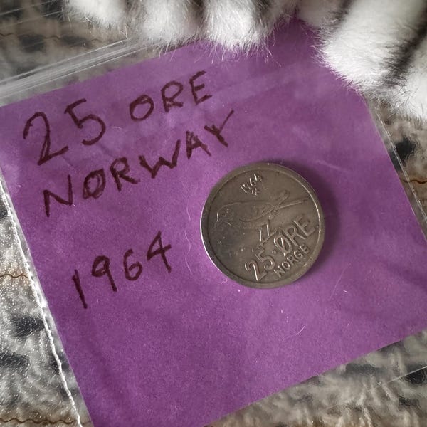 Uno Peso. Vintage Mexico Bi Metal, Coins Shown Are Examples 1990 ...