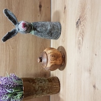 Der +Gute Laune Hase+ handgefilzte Osterdeko Hasen Mats+ Mia, Hans+ ...