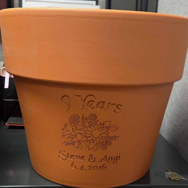 Engraved Pet Memorial Flower Pot | Custom Carved Terra Cotta Flower Pot ...