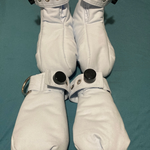 Crawling Habit Training Restraining Booties With Spikes and Segufix ...