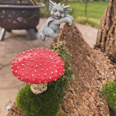 Tree Faces Tree Hugger Yard Art Garden Decoration unique Glow in the ...