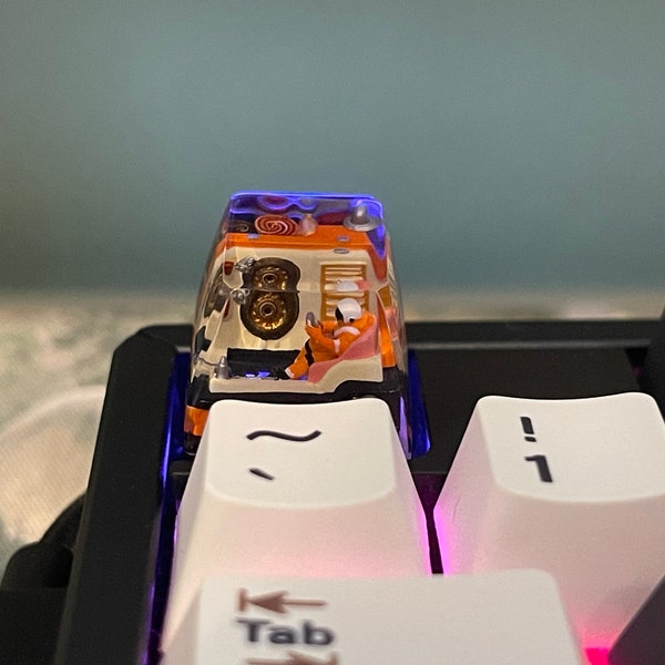 ASTRONAUT on Space Ship Artisan Keycap, Astronaut Custom Keycaps ...