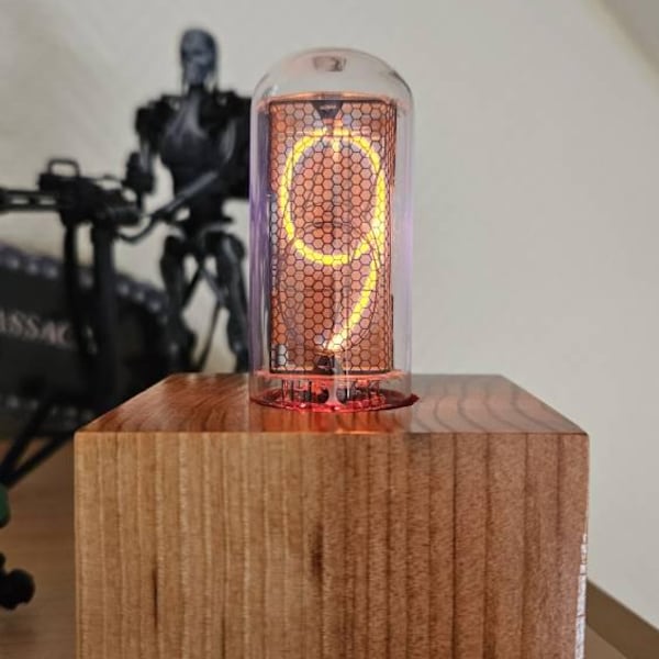 Series A-large: Nixie Clock-nixie Tube Clock-vintage Retro Table Clock ...