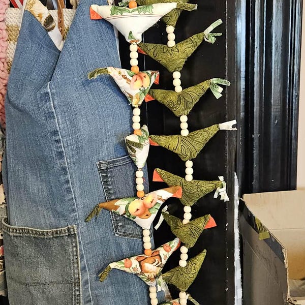 Prosperity Hens Sewing Pattern: Fabric Chickens Tutorial (PDF Download ...