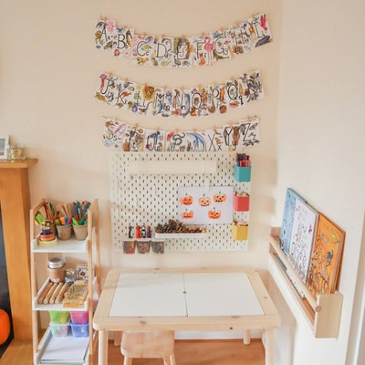 A to Z Menagerie. 26 Animal Alphabet Learning and Teaching Flash Cards ...