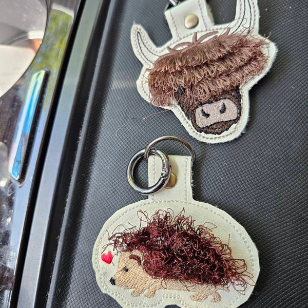 Fringed Highland Cow Keychain Key Fob Snap Tab in the Hoop Machine ...