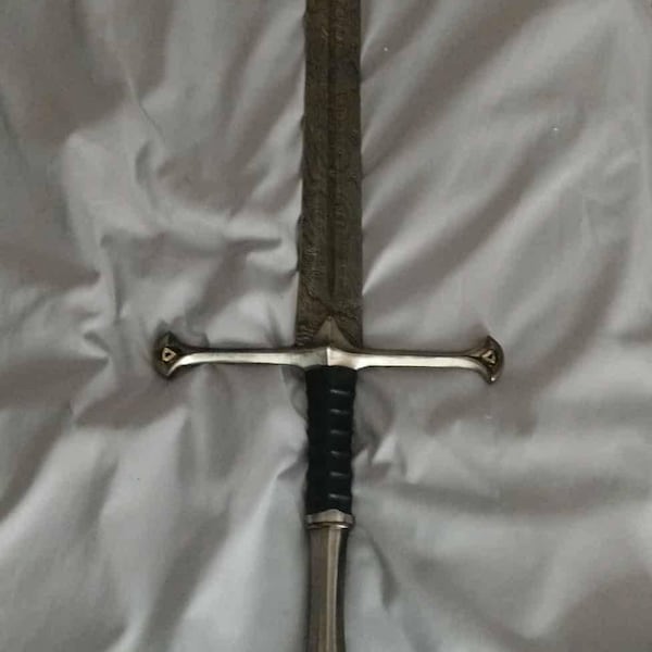 Hand-forged Medieval Longsword: Damascus Steel Knight Sword With ...