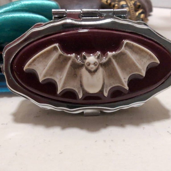Bat Cameo Pill Organizer, Medicine Storage, Gothic Accessories - Etsy