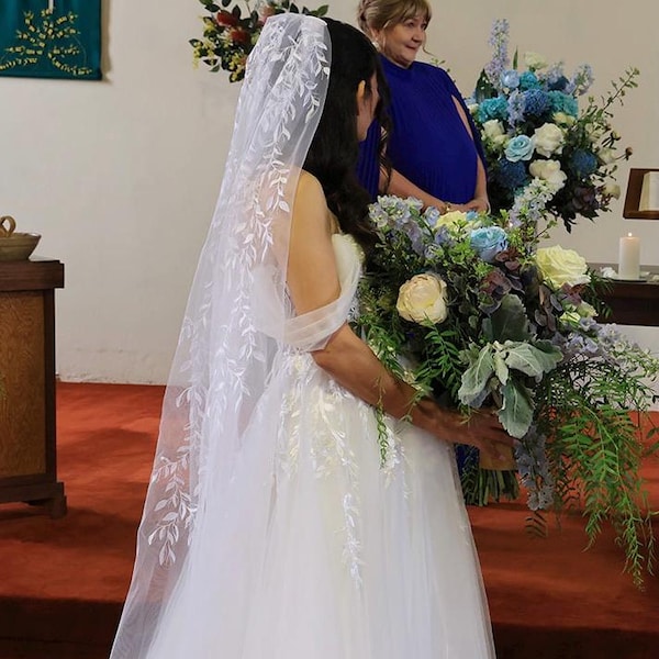 Red Veil Wedding Veil Green Leaves Bridal Veil Colored Veil With ...