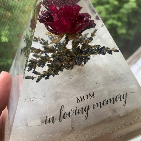 Custom Memorial Pyramid, Custom Cremation Ash Resin Pyramid, Cremation ...