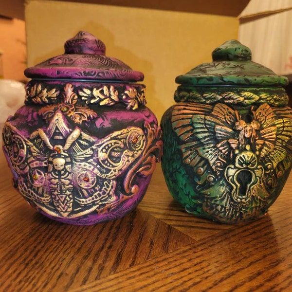 Deathshead Moth Apothecary Jar Potion Bottle / Gothic Home Decor Wiccan ...